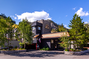 Red Wolf Lodge at Olympic Valley | Grand Pacific Resorts Grand Pacific ...